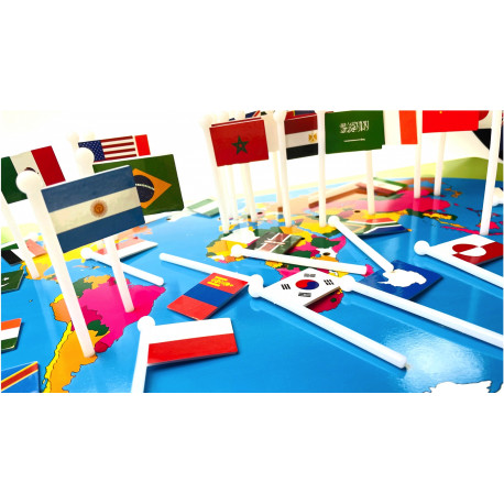 carte mondiale avec drapeaux à placer